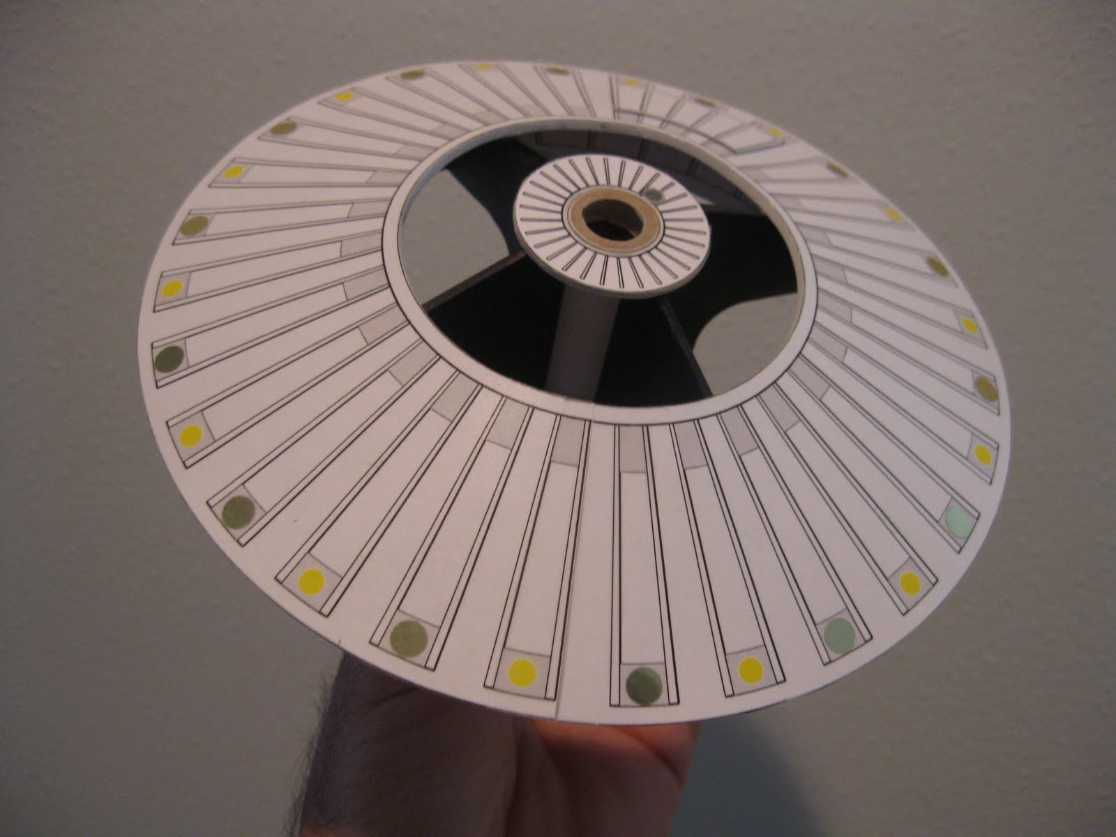 Model Rocket Building: New Saucer Design - Model Profile