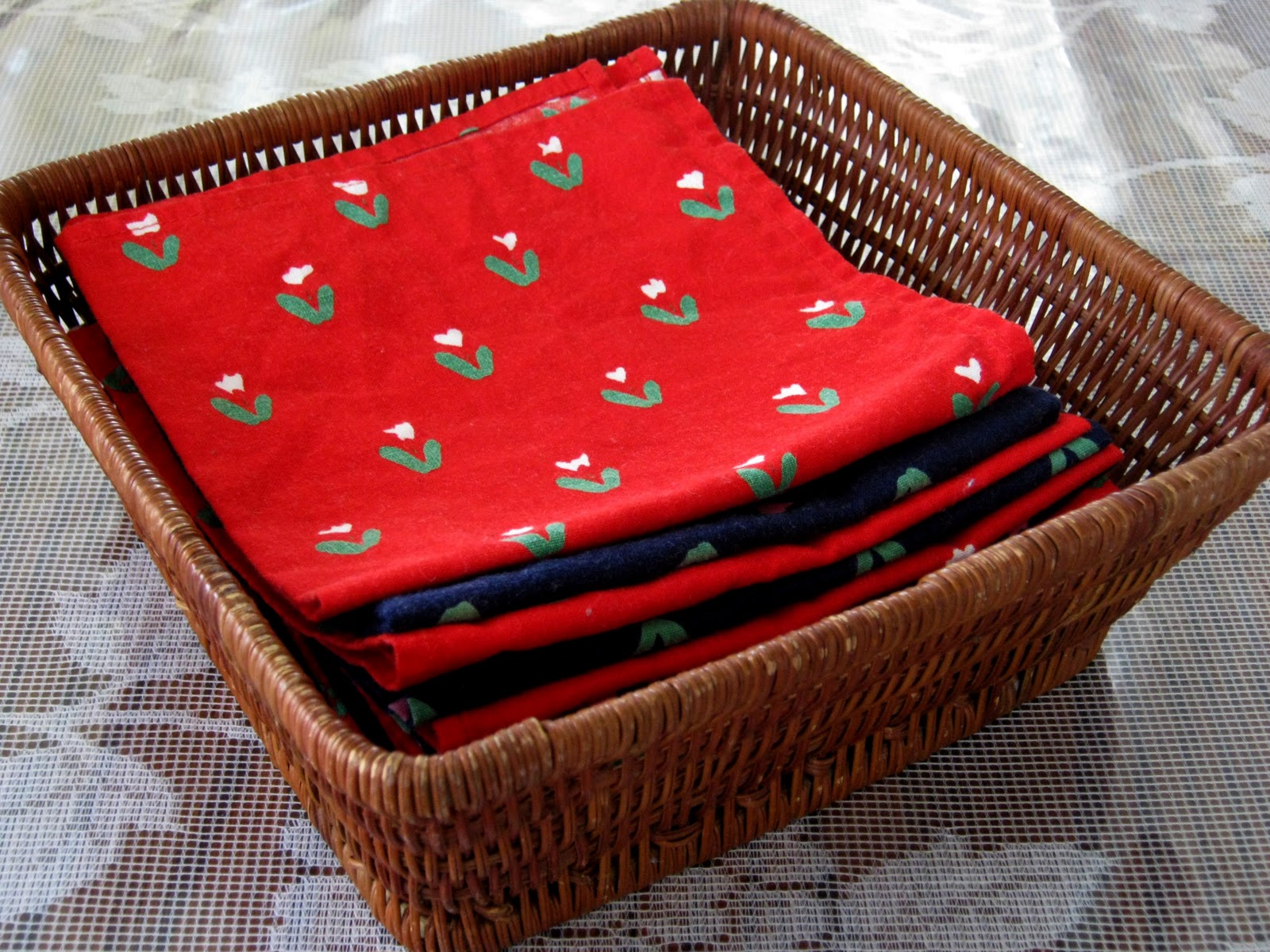 Pioneer Home: Homemade Napkins