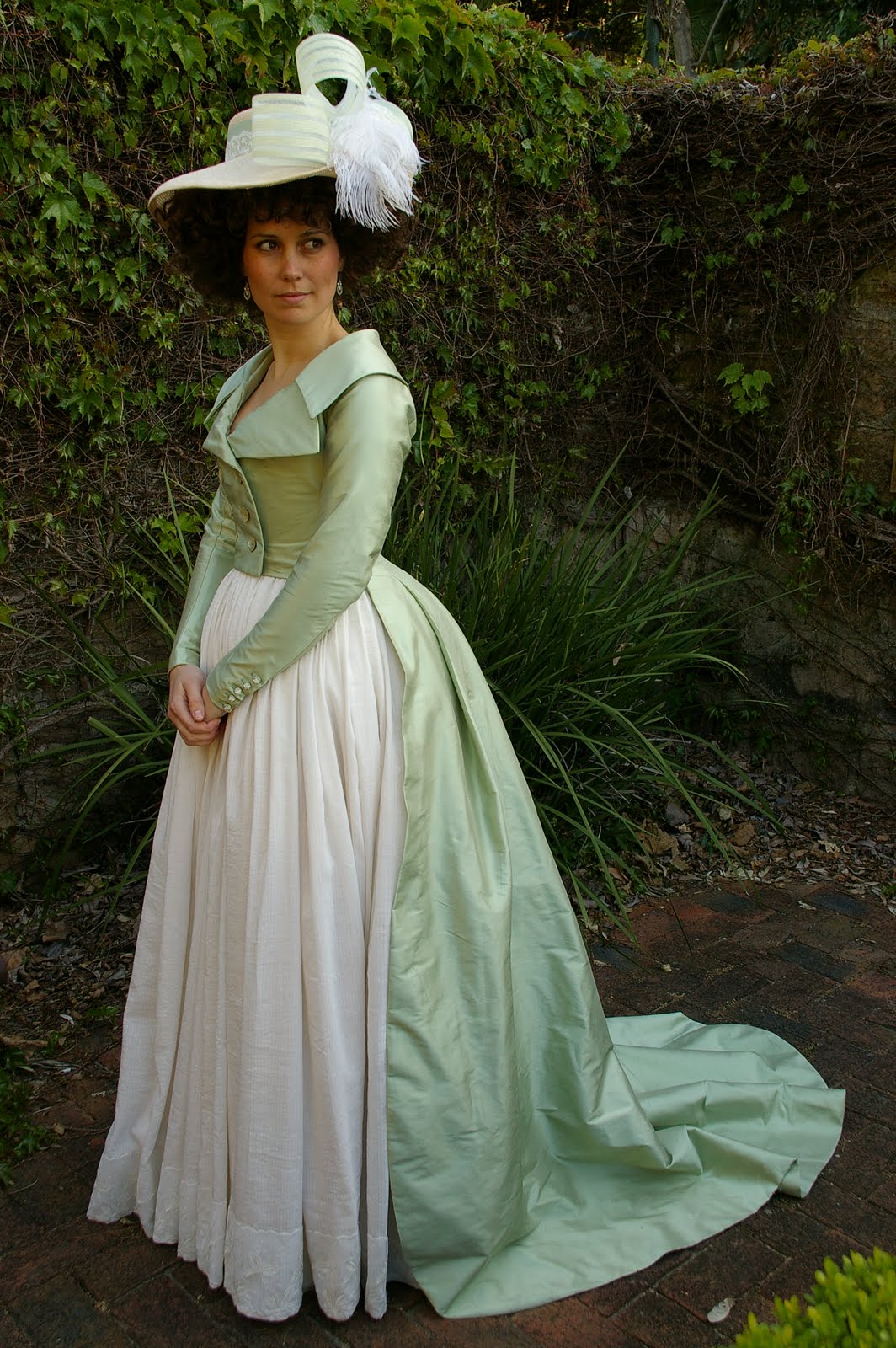 Caitlyn's Costumes: 1785 Redingote