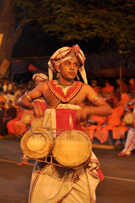 STUDIO TIMES SRI LANKA IMAGE ARCHIVE: IMAGES OF SRI LANKA - DRUMS ...