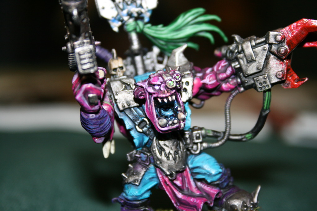 Shawn's Warhammer 40k Blog: Pink Ork FTW!