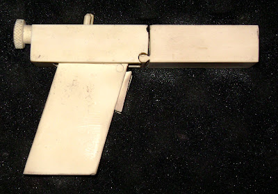 Homemade Defense: Greatest guns of Fiction- Plastic Gun