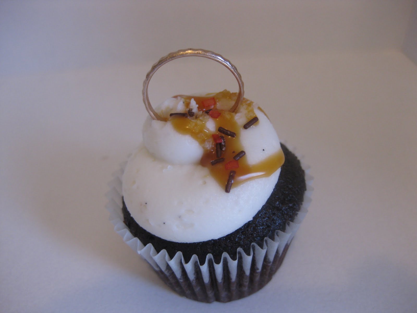 James and The Giant Cupcake: Marry Me!