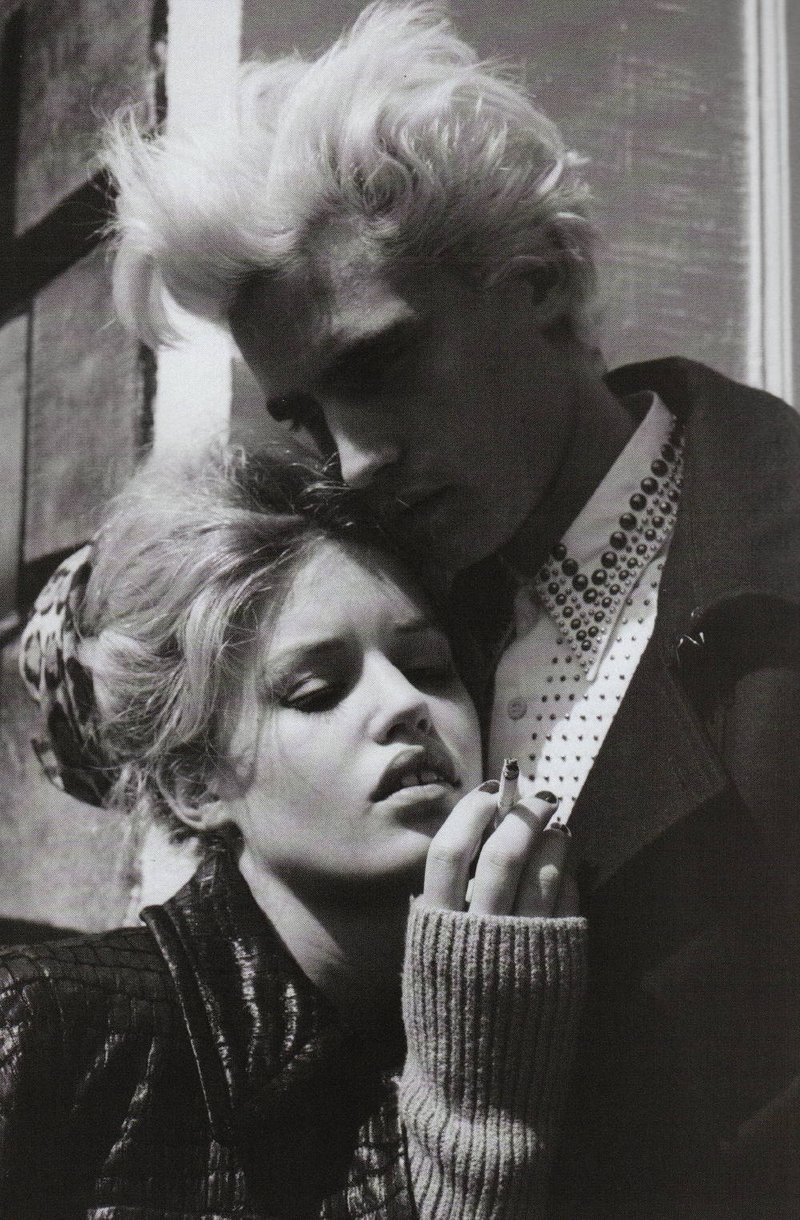 HeadCruise: Model's Time. Stuart Jones.