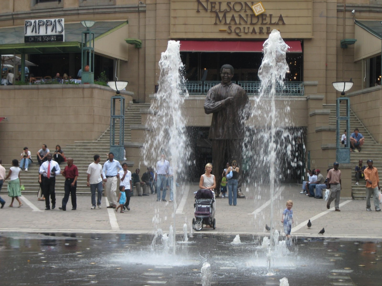 Beautiful South Africa: Nelson Mandela Square