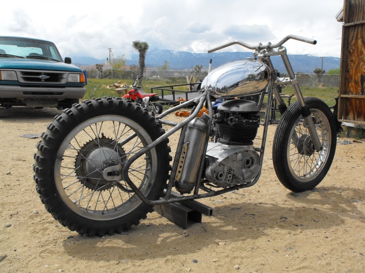 Elswick Cycles: 69 BSA A65