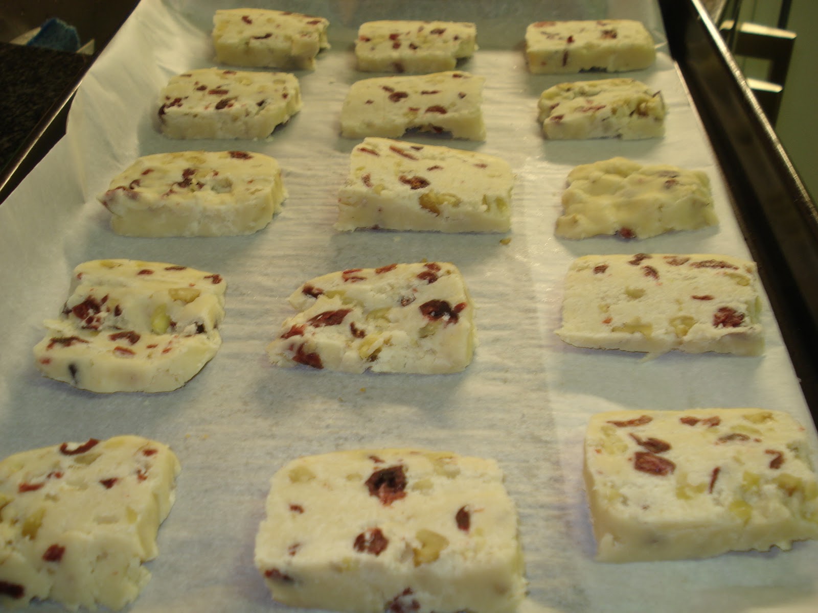 Death By Cupcakes: Cranberry Walnut Shortbread Cookies