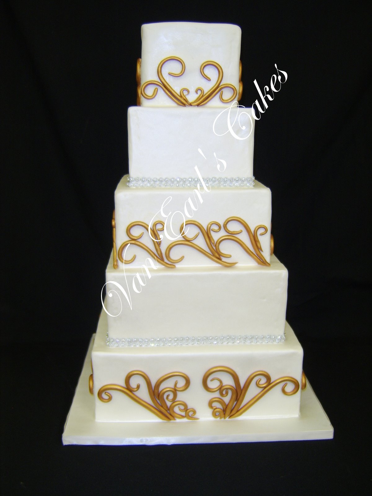 Van Earl's Cakes: Five Tier Wedding Cake