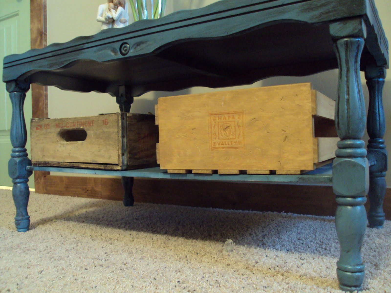 Spunky Junky: {turquoise end table}