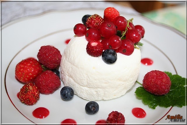 LA TABLE LORRAINE D'AMELIE: DELICE DES ANGES AUX FRUITS ROUGES