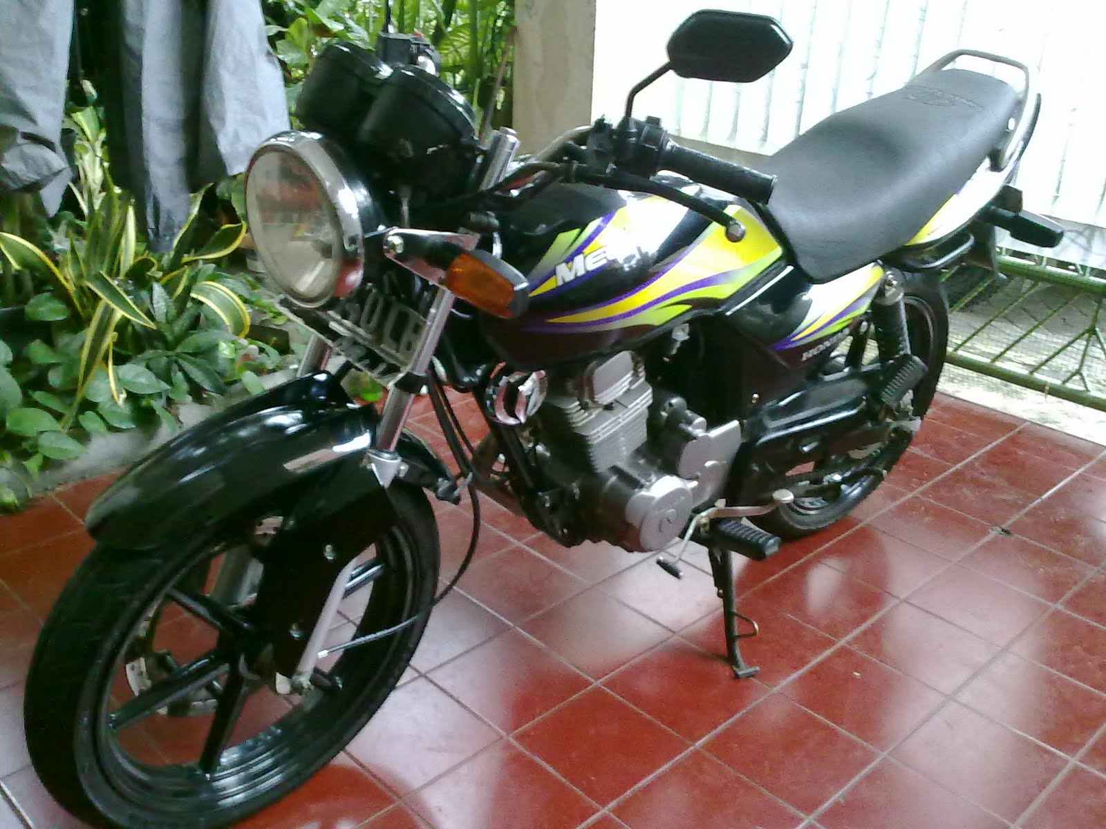 Samuel and Leny: Honda mega pro 2003