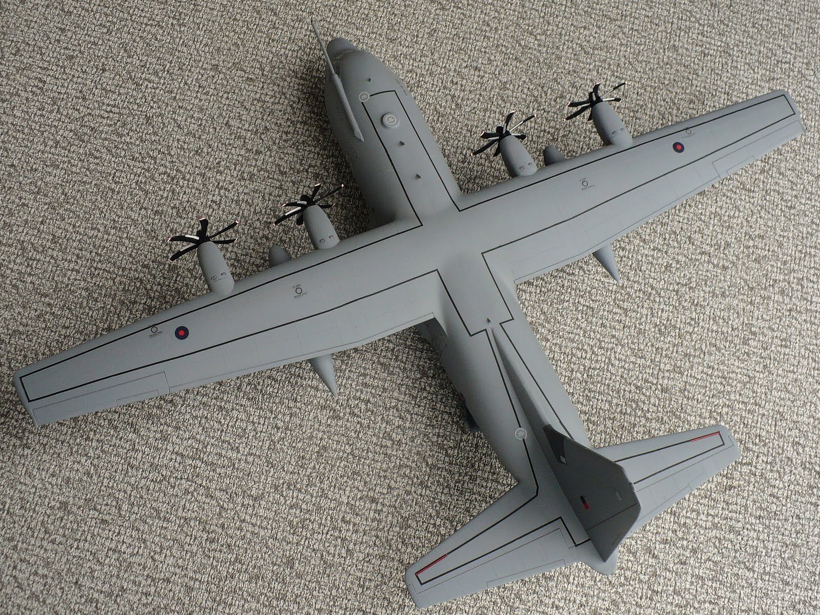 The Great Canadian Model Builders Web Page!: Super Hercules Re Post
