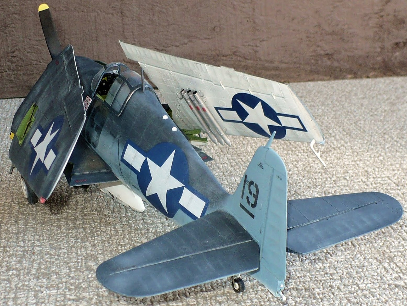 The Great Canadian Model Builders Web Page!: F6F Hellcat.