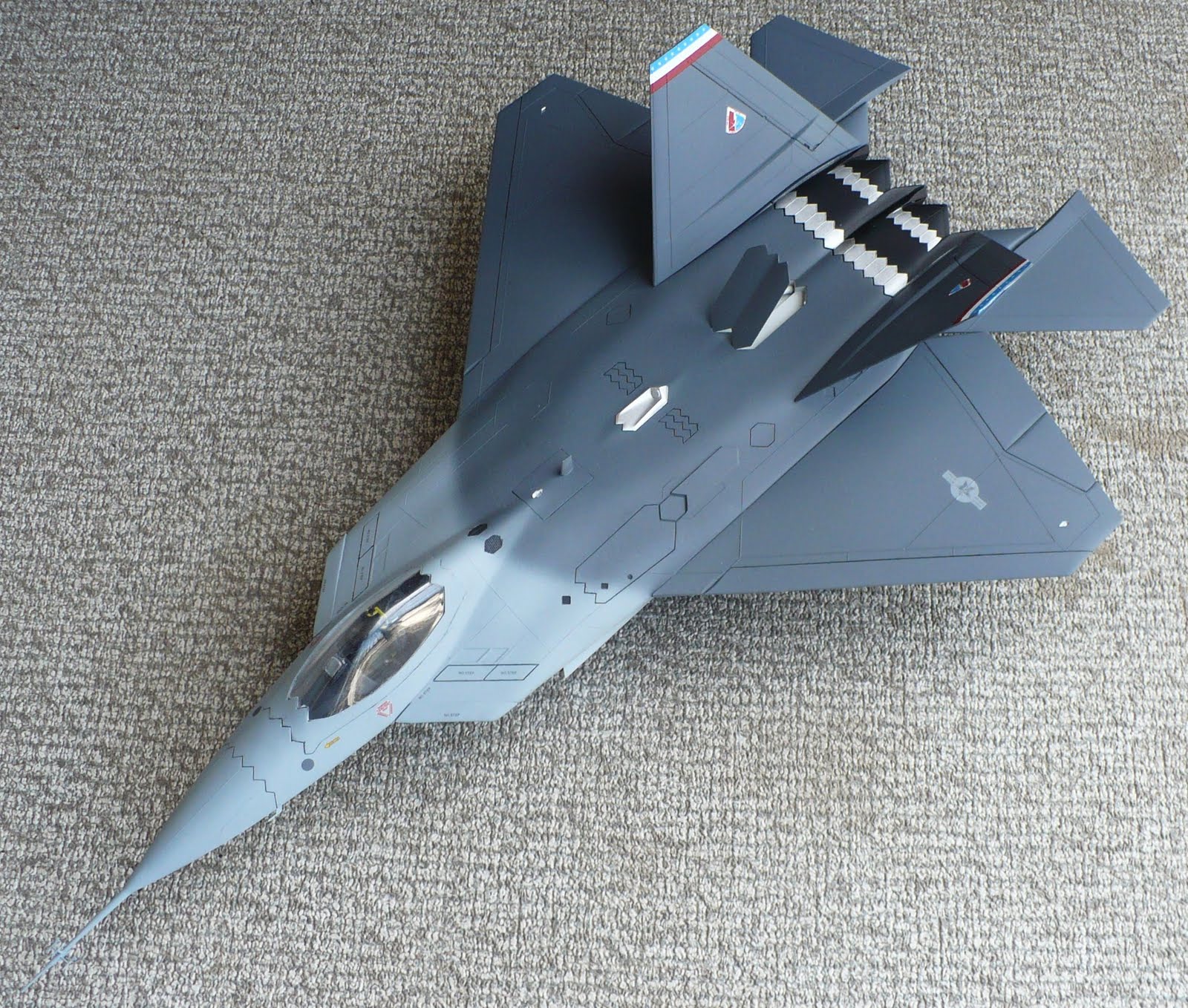 The Great Canadian Model Builders Web Page!: YF 22