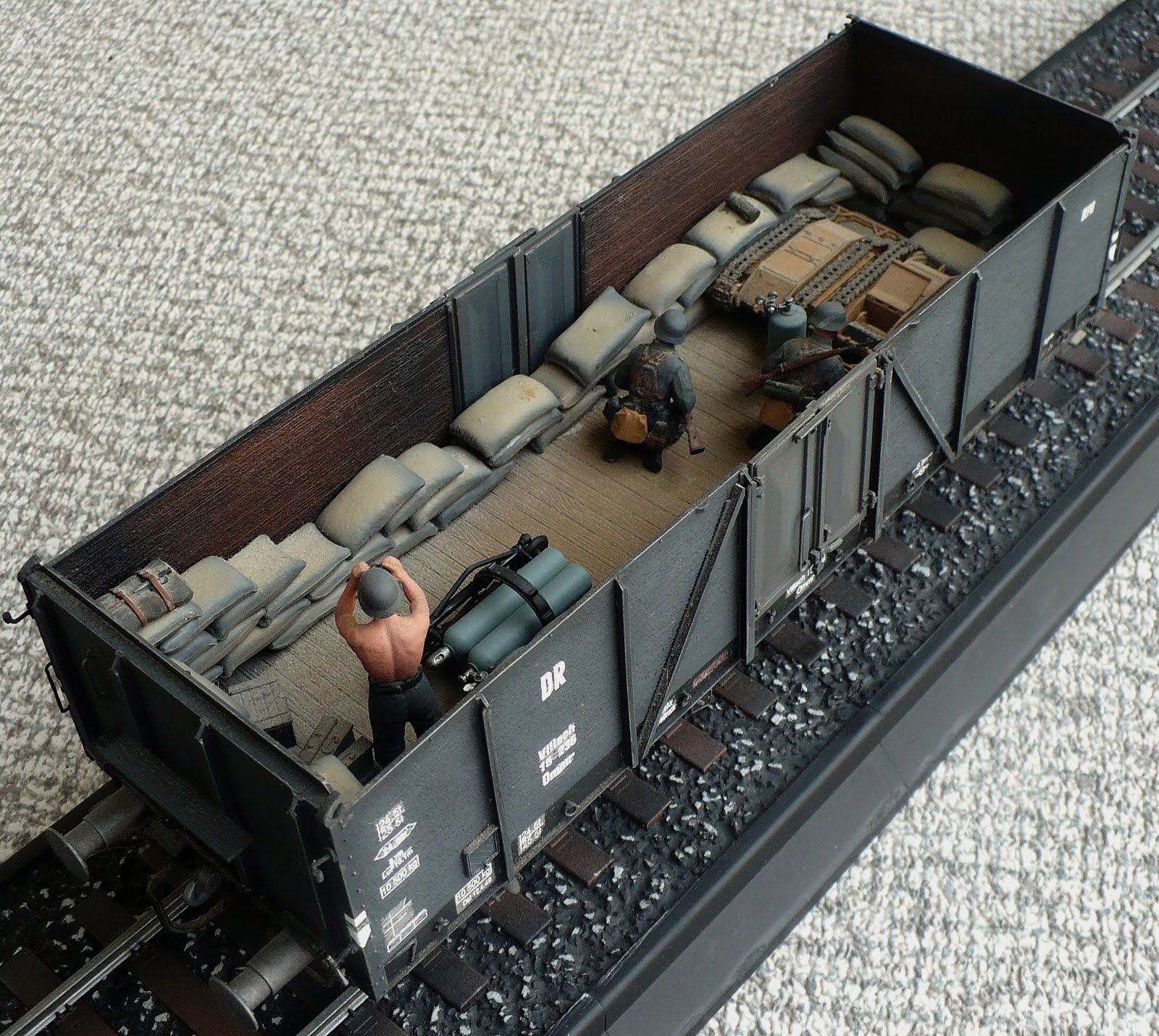 The Great Canadian Model Builders Web Page!: Gondola