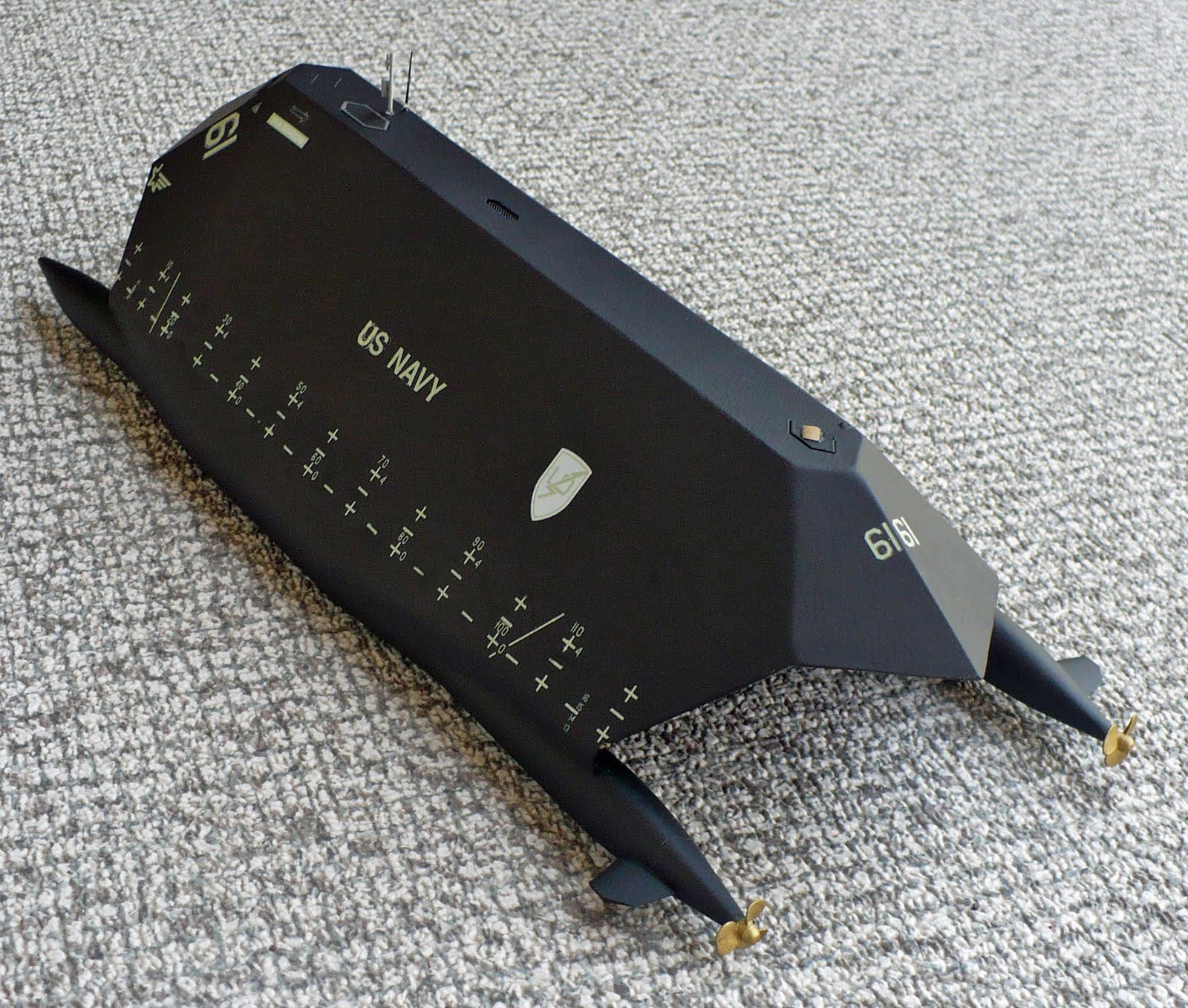 The Great Canadian Model Builders Web Page!: Sea Shadow