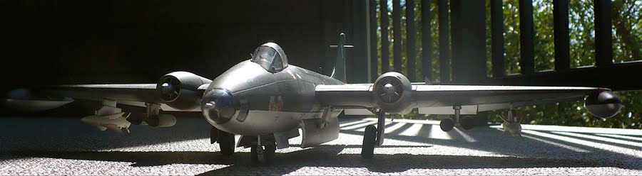 The Great Canadian Model Builders Web Page!: Canberra