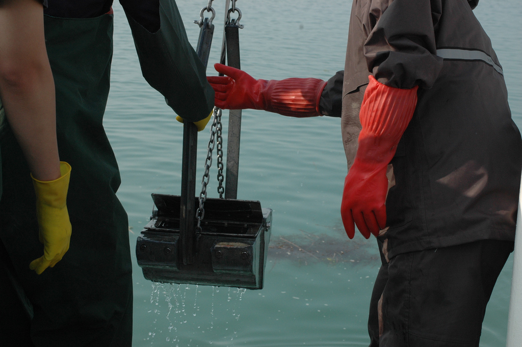 Les poissons: Van Veen grab sampler