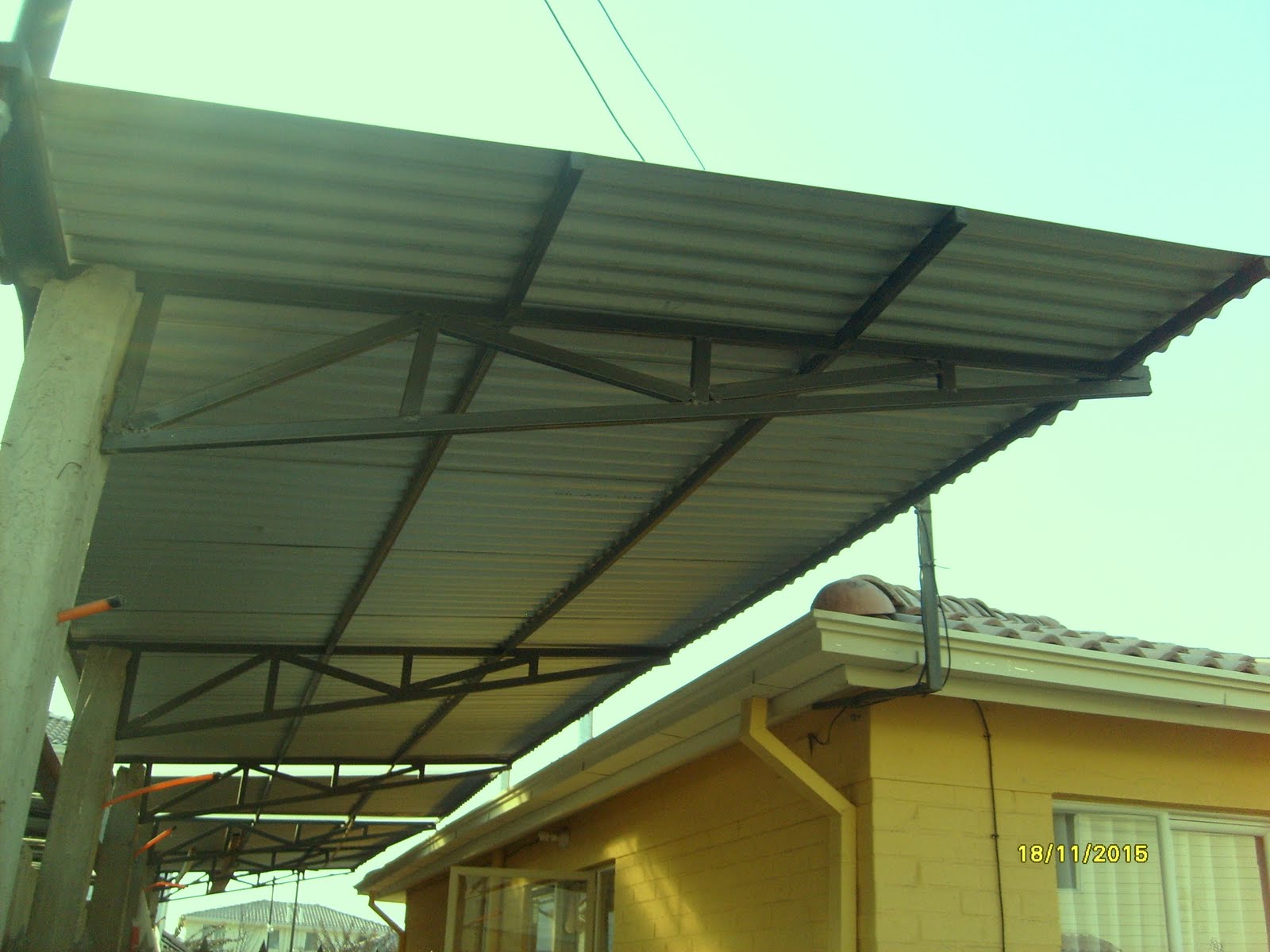 Planeación, Diseño, y Mantenimiento de Proyectos: Cobertizo en Voladizo