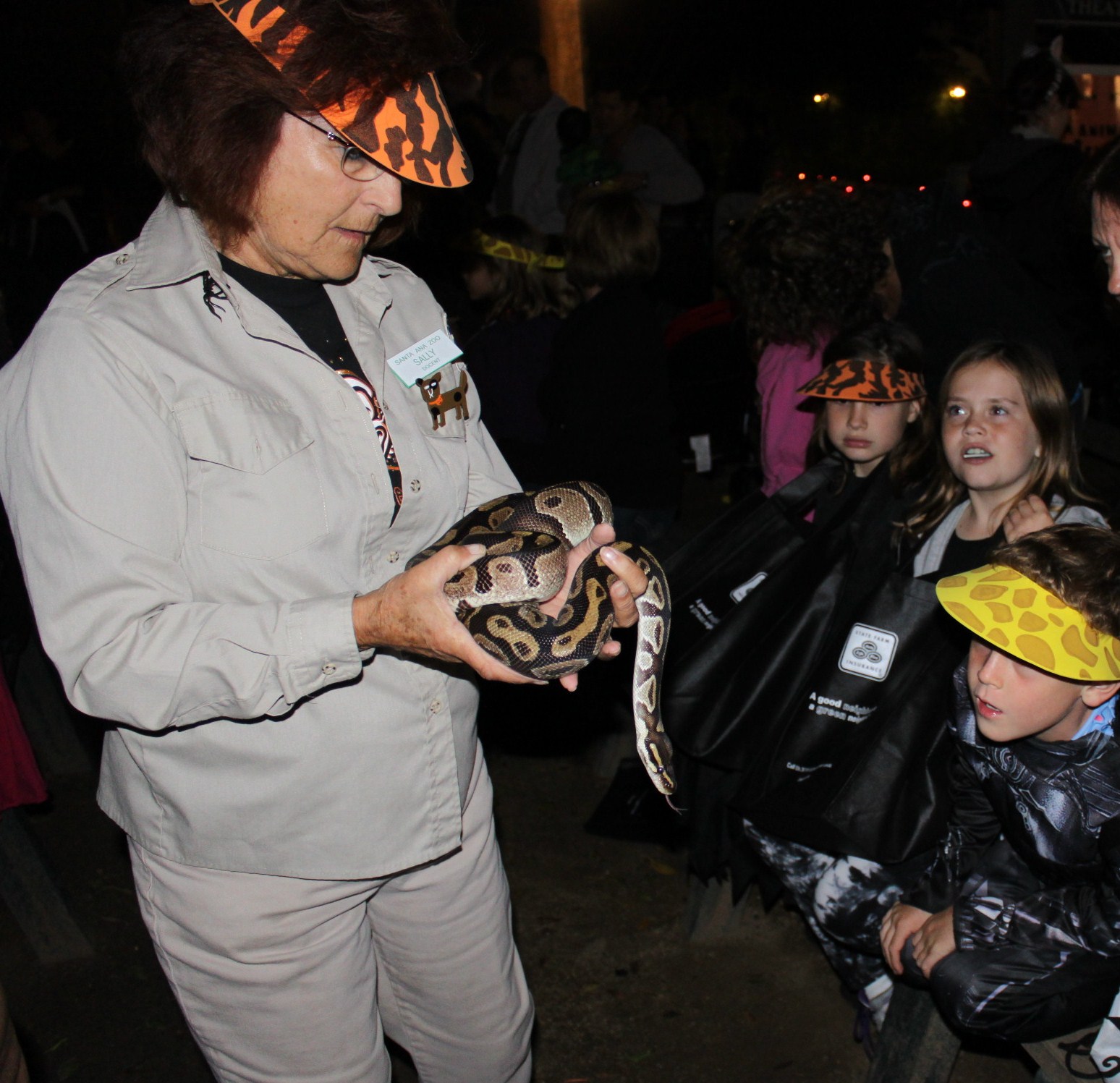 HUNTINGTON BEACH GIRL SCOUT TROOP 746: BOO AT THE ZOO