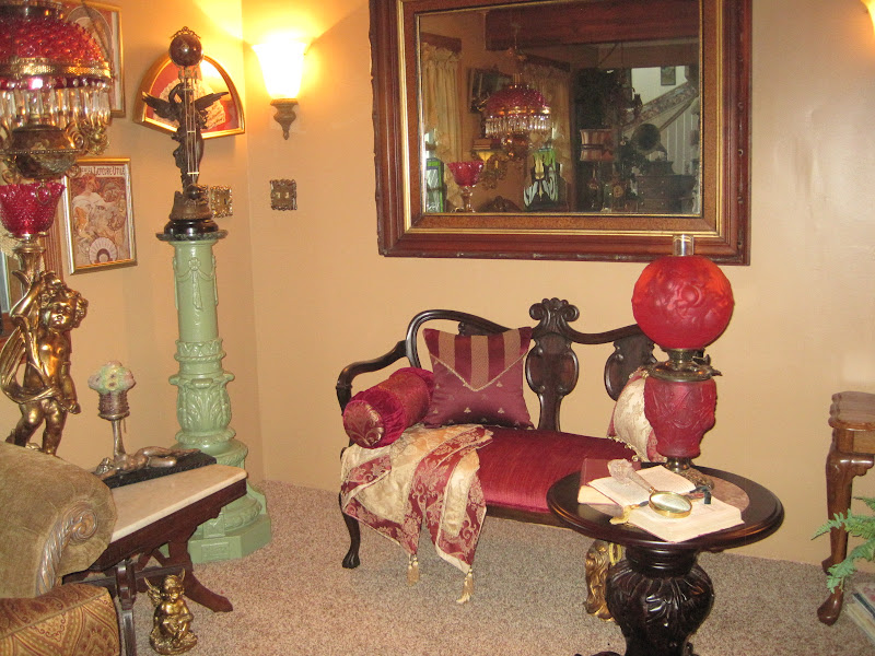 Happy To Be: ~My Red Robe Room~