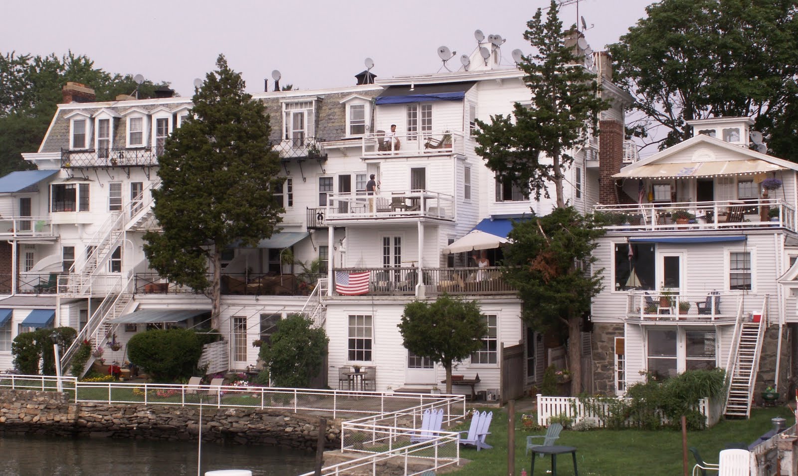 Hallowed Grounds & History: The Silleck House, a Mead House, Built ...