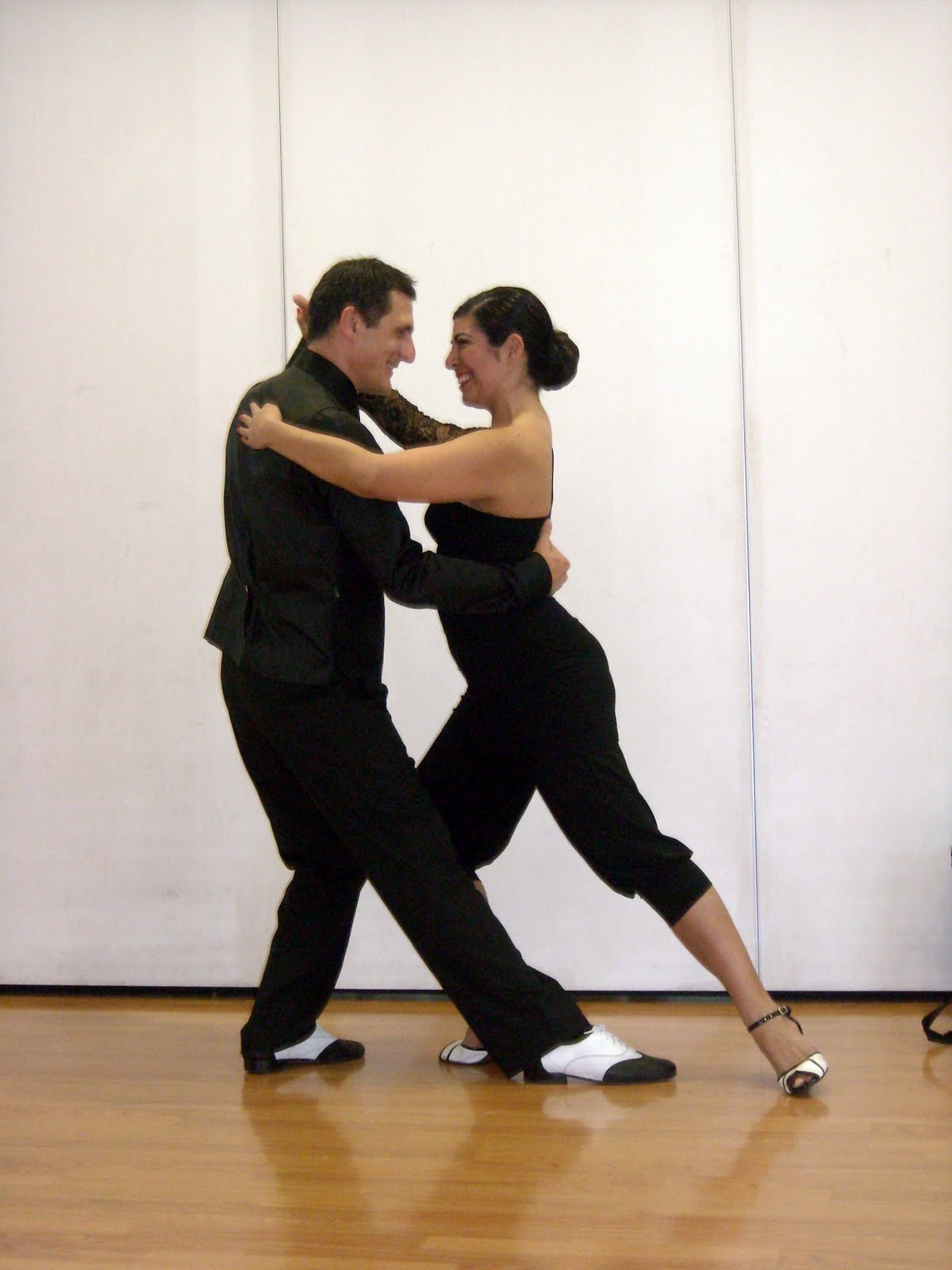Tango y milonga Argentina : Prácticas de Tango en la Cuesta