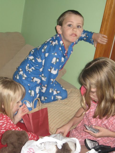 18underoneroof : undies???no more diapers??