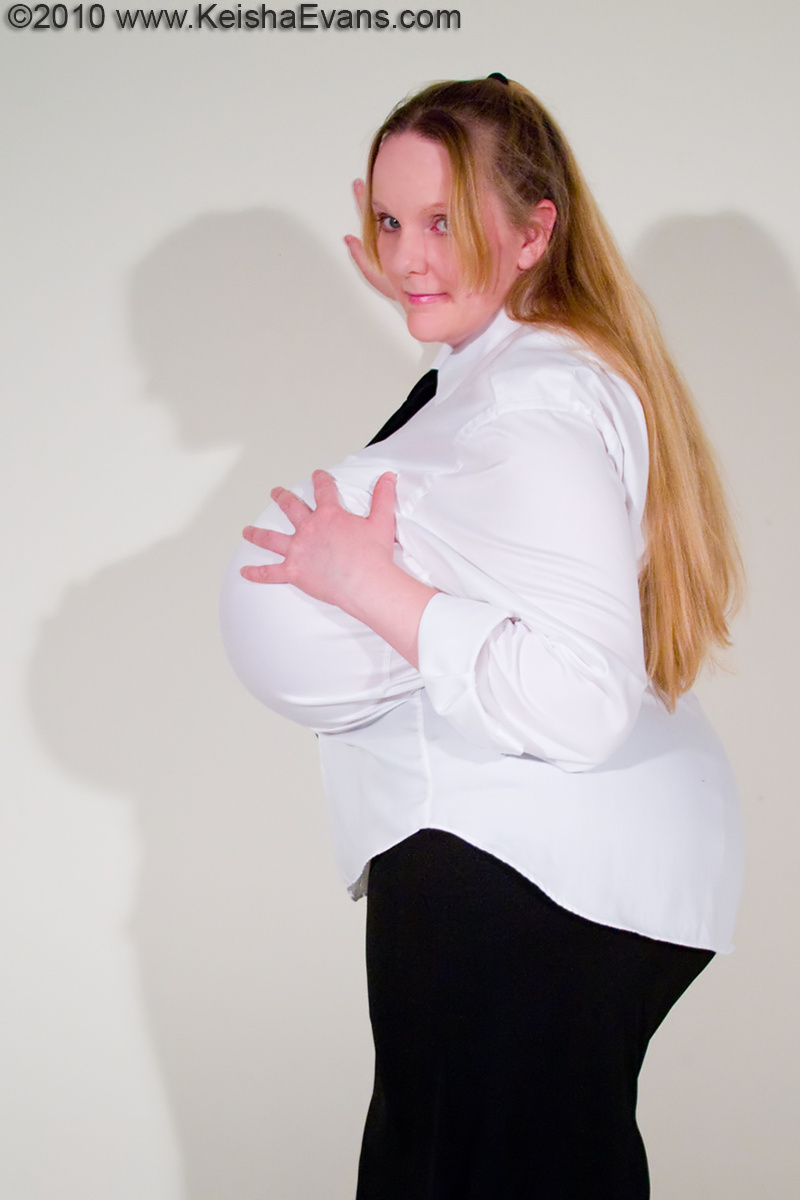 Buttons: Keisha Evans