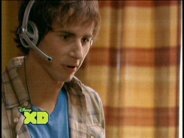 Aaron Stone - Sinopsis