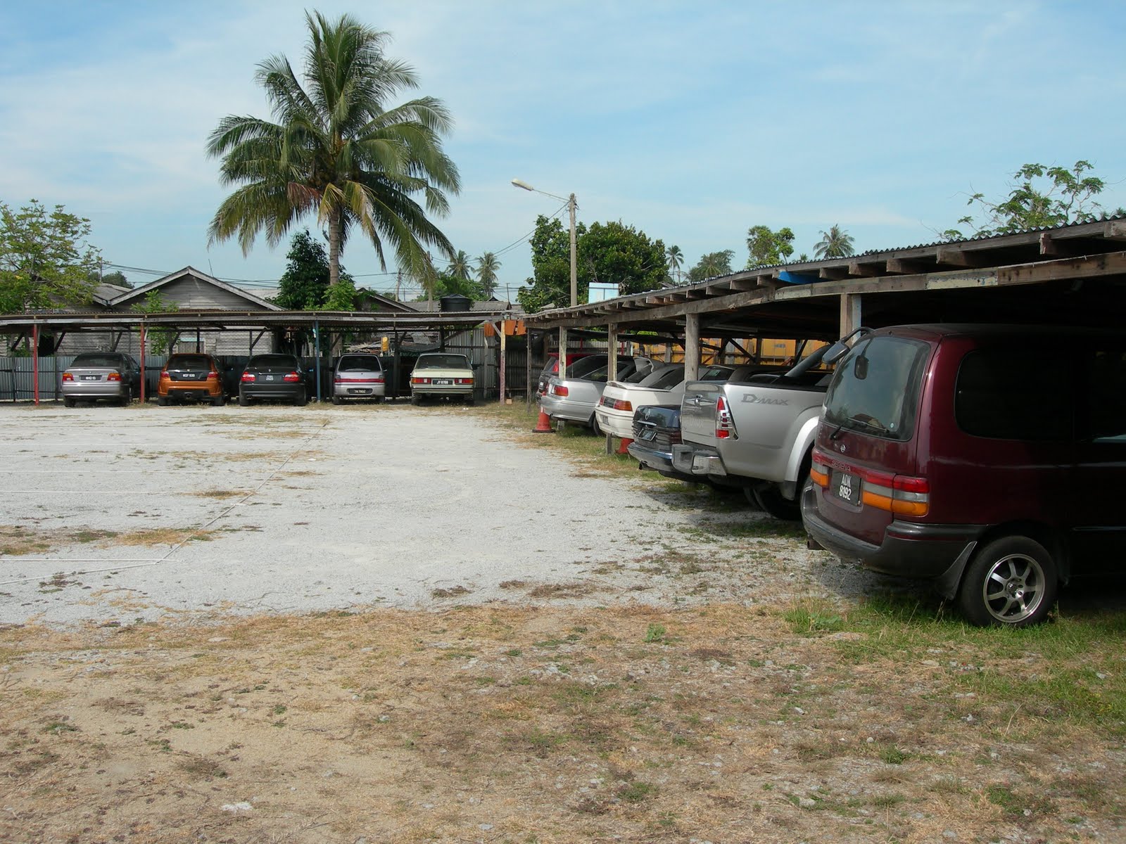 Tourist Information Centre Kuala Besut: Safe Park Parking