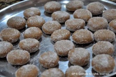 Recipes for all Occasions: Dharwadi Pedha