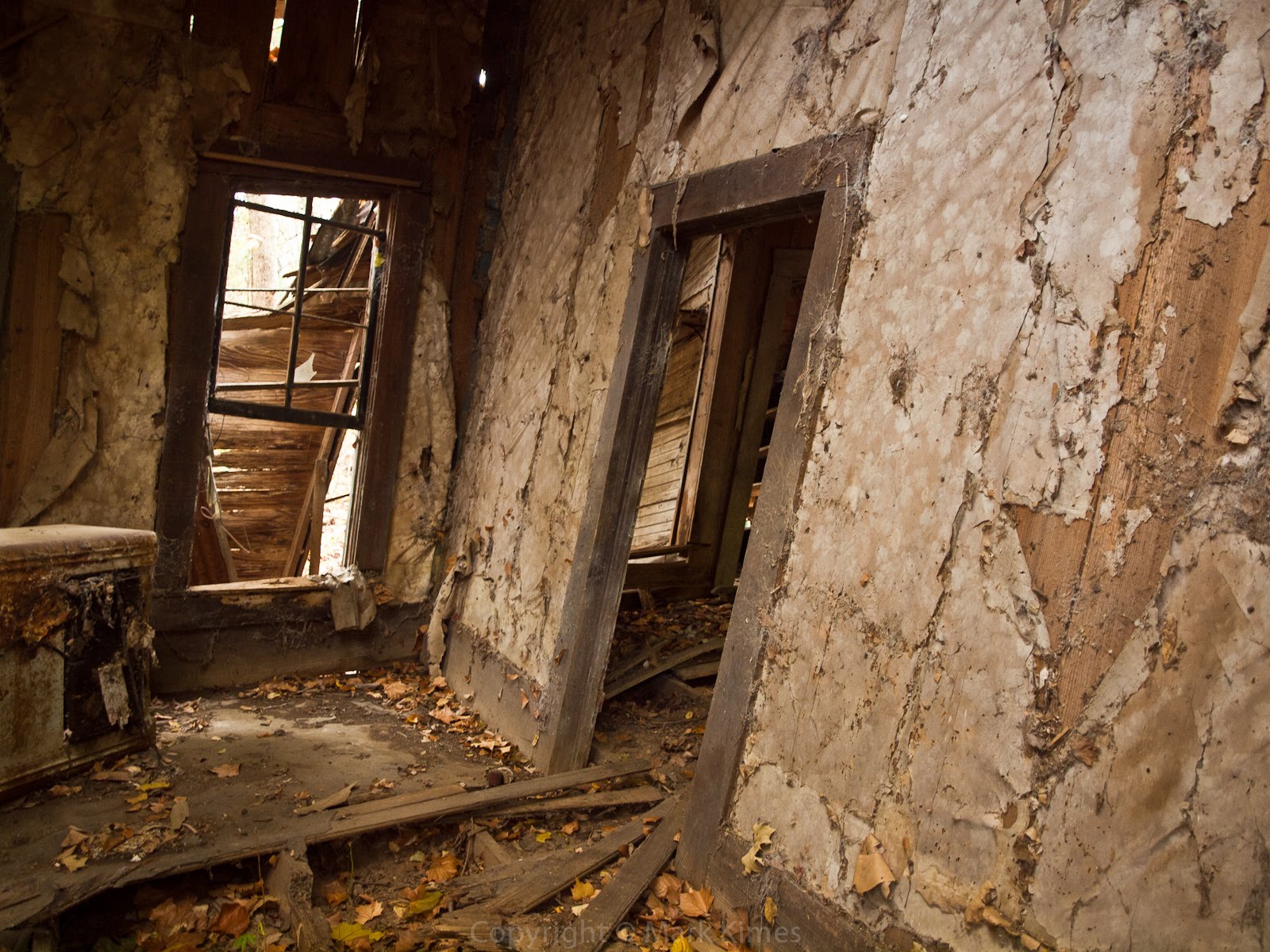 Some old guy: Crooked house