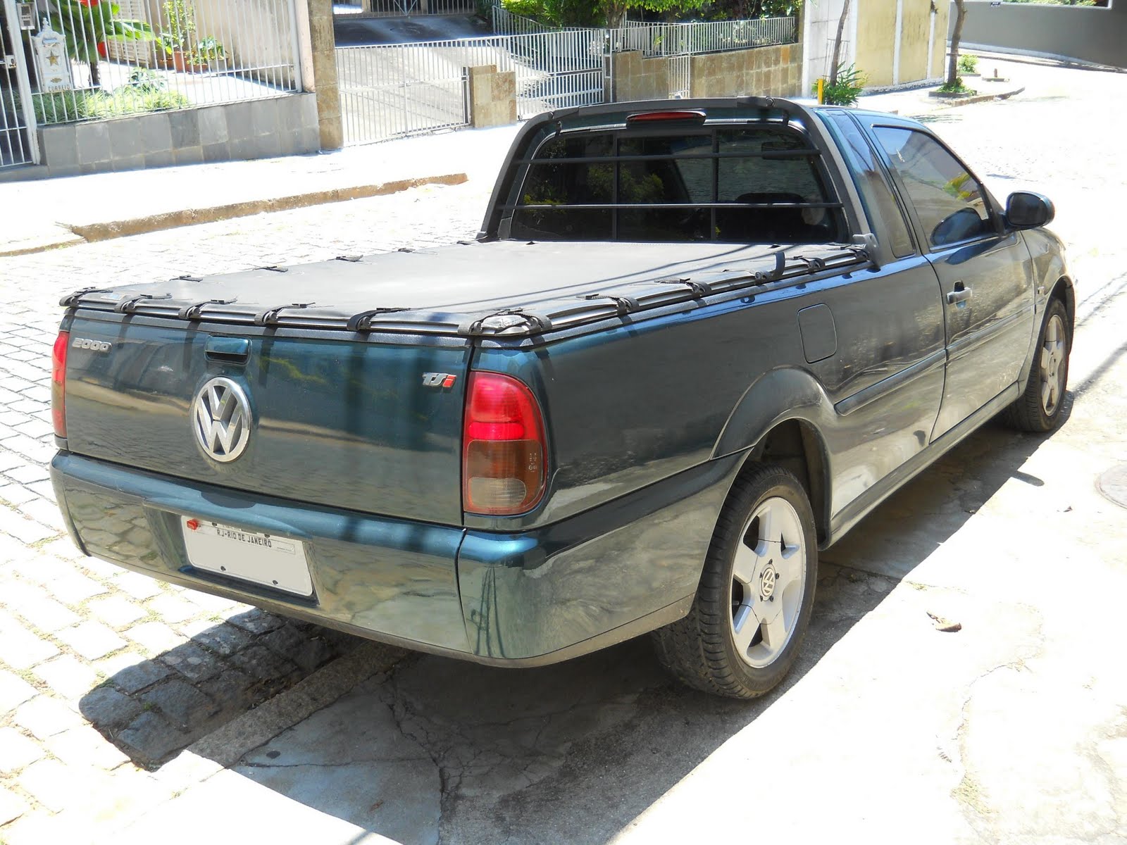 Registros Automotivos do Cotidiano: VW Saveiro TSi 2.0 1999