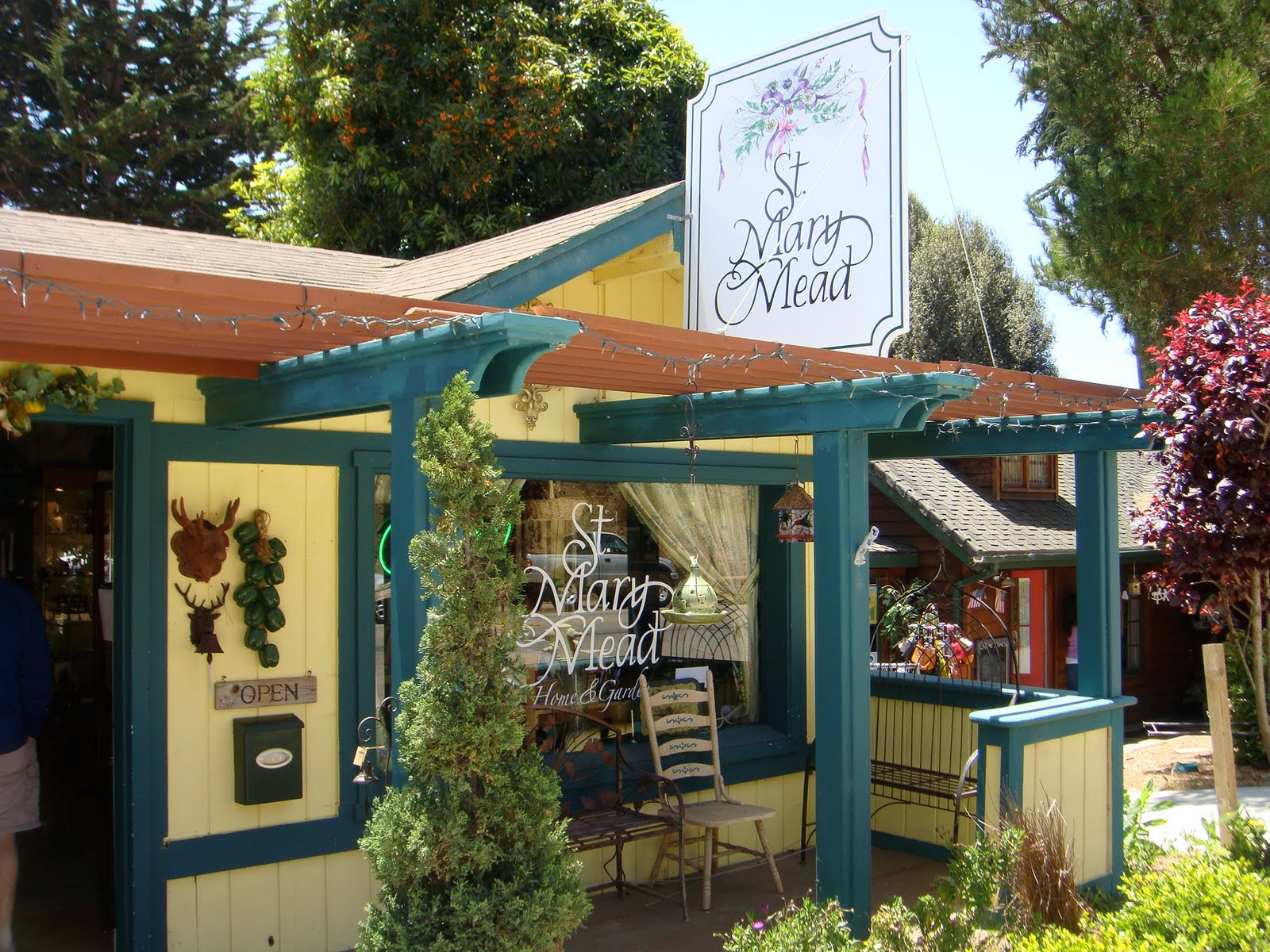 St. Mary Mead in Cambria | sealaura