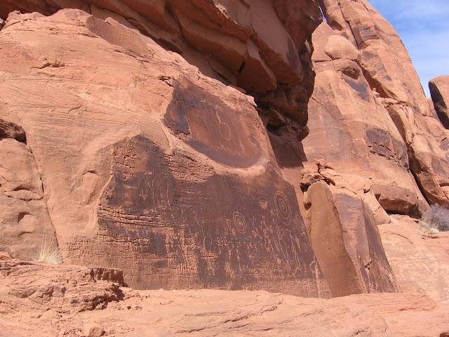 Four Corners Hikes-Arches National Park: Jug Handle Arch and Desert Big ...