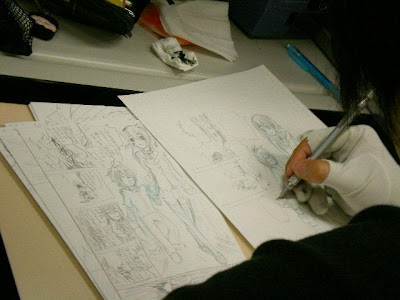 Live to draw,draw to live...: The way of Mangaka's life