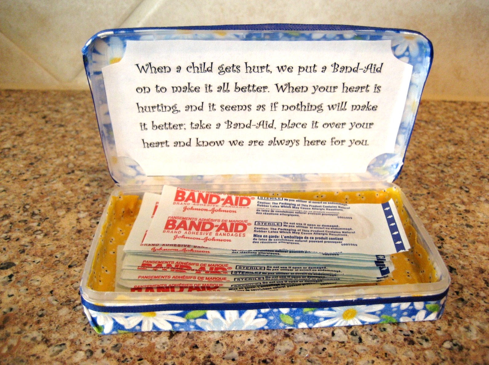 This n That Projects: Broken Heart Band-Aid Box