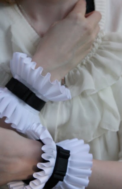 Fabric Cuff Bracelet Tutorials / The Beading Gem