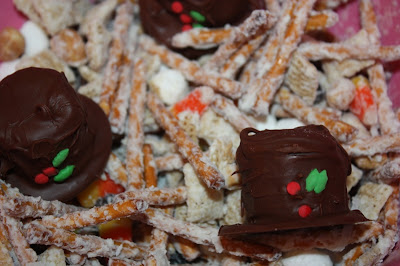 Christy Robbins: Snowman: Melted Snowman Trail Mix