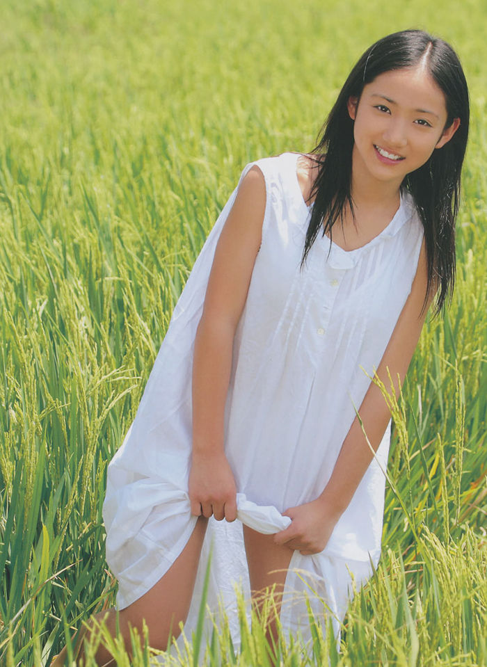 Nude Zone: Youngest Asian Babe Saaya Irie