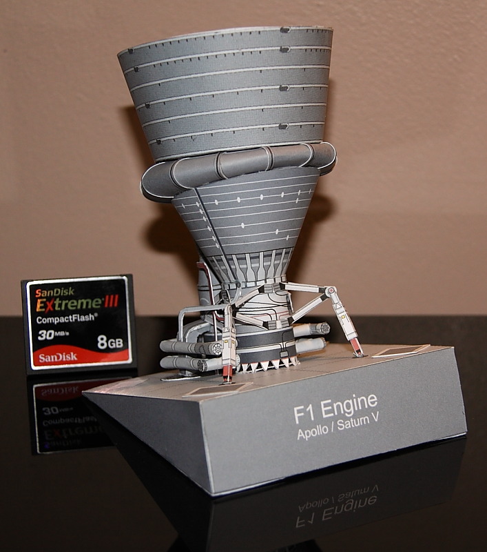 Astromick: Apollo Saturn V F1 engine paper model.