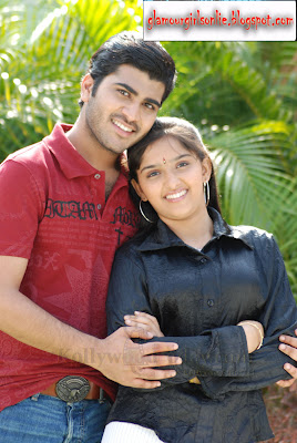 GlamourGirls ONLINE: Baby Sanusha making hot sceen