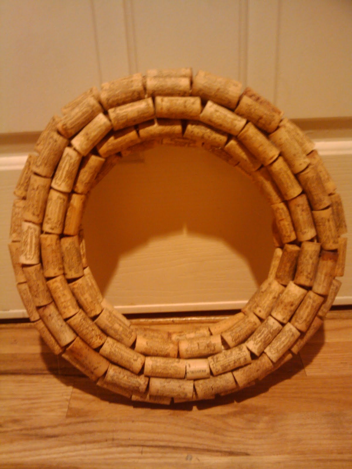 Live to Love to Craft: How To Make A Wine Cork Wreath