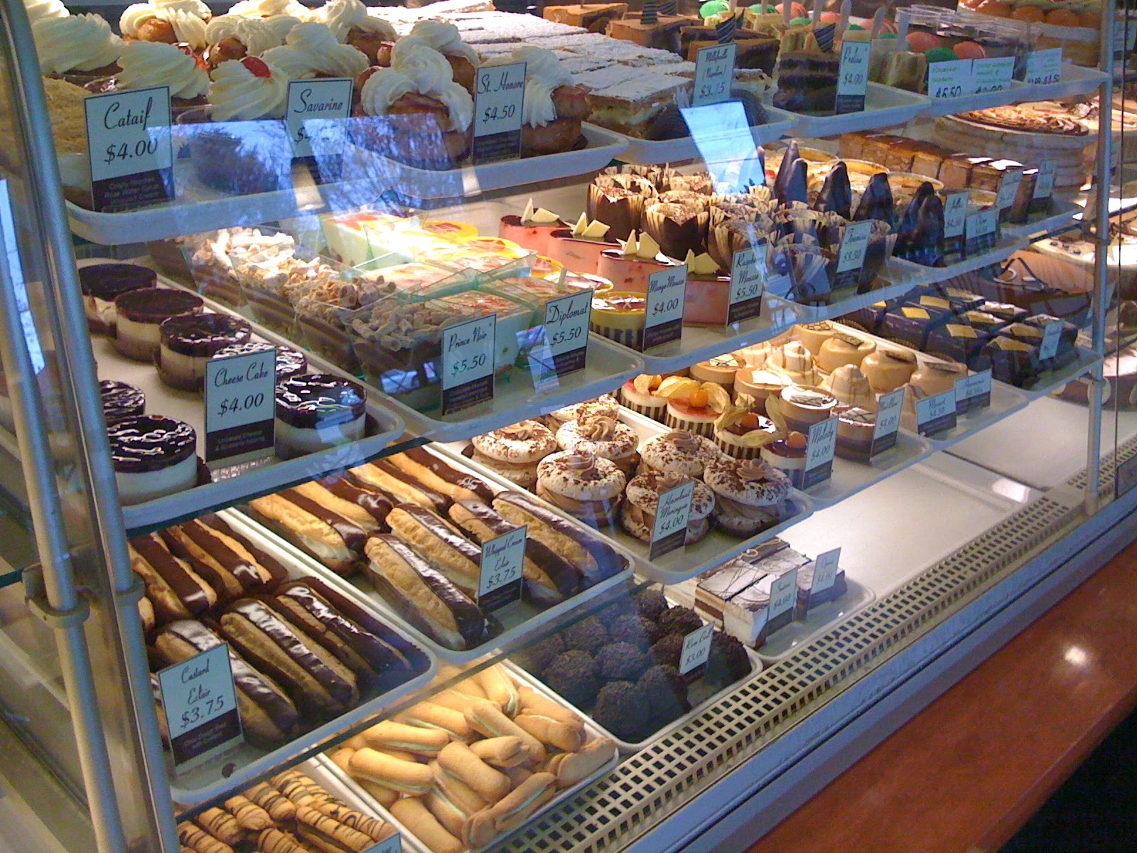 EAT HERE NEXT!!!: Amadeus