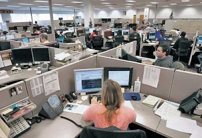 CALL CENTER: THE VALIBILITY OF ALTERNATIVE CALL CENTRE PRODUCTION MODELS