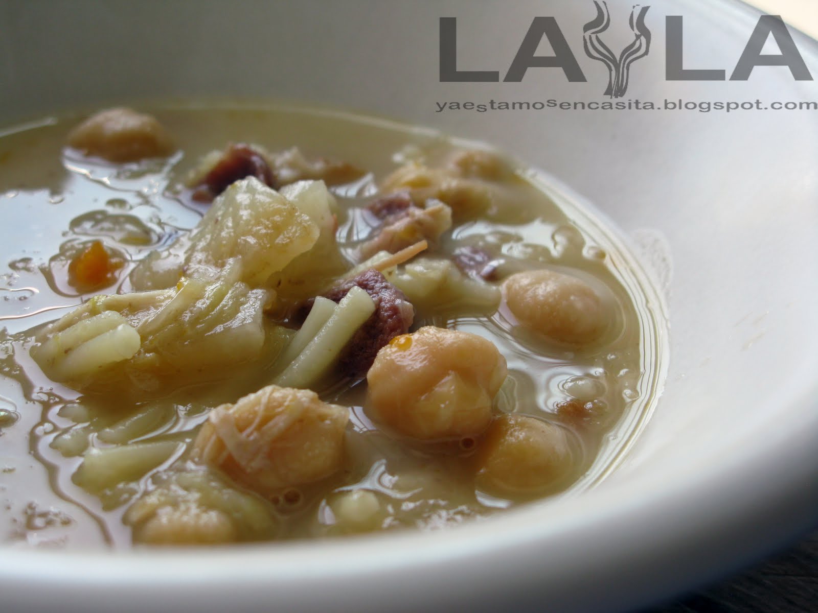 Escudella - Ya Estamos En Casita