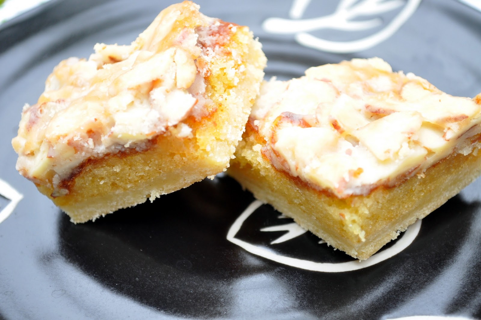 Freeing My Martha: Julie's Amazing Tosca Bars (Toscabitar)