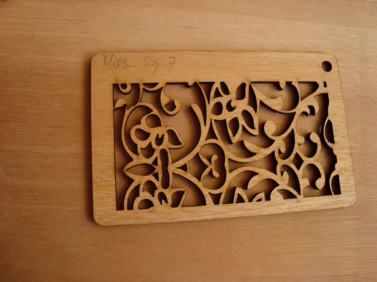 Big Fish Laser Cutting - Engraving: Laser cutting di kayu