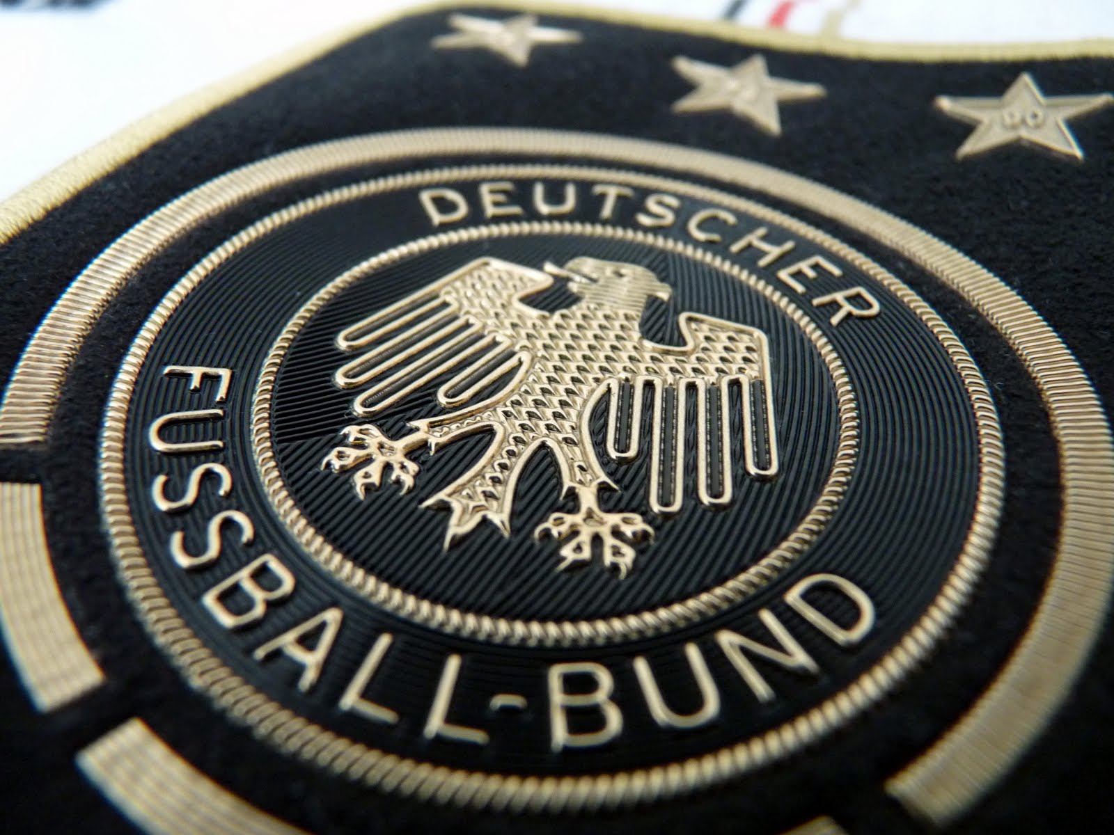 What are Your Favourite National Team Badges/Crests? : r/soccer